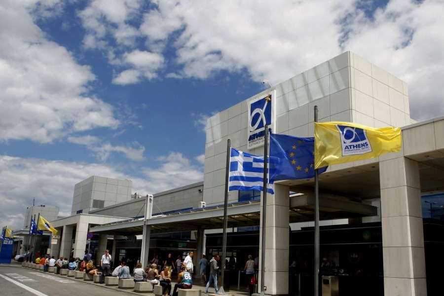 Αναγκαστική προσγείωση αεροσκάφους στο «Ελευθέριος Βενιζέλος» με 233 ...