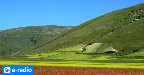 Ένας ιδανικός προορισμός για την άνοιξη: Το χωριό που βγήκε από πίνακα ...