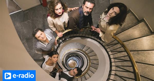 Η επιτυχημένη παράσταση «Hotel Marina» στο θέατρο Γκλόρια ‑ Γκλόρια Μικρό (εισιτήρια) | E-Radio ...